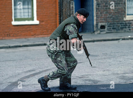 Belfast, 1973, British Army soldiers in streets of West Belfast a ...