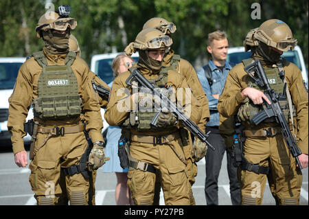 Soldiers of KORD (police strike force, SWAT), performing arrest ...