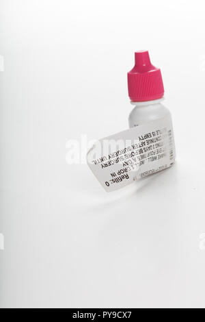 Pink cap eye drop bottle, antibiotic prescription medicine Stock Photo ...