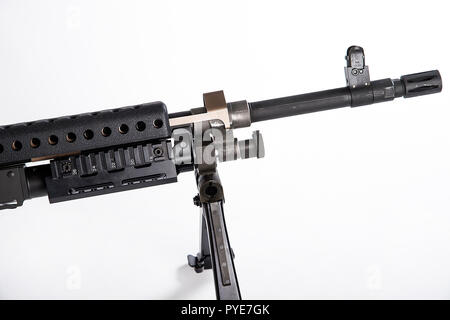 The M240B is a variant of the M240, used by the U.S. Army, Navy, Coast ...