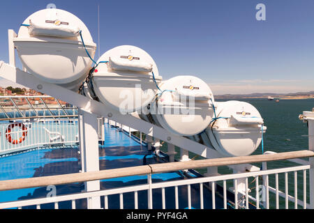 Life rafts on cruise ship Stock Photo - Alamy