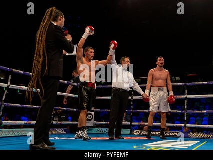 Charlie Duffield celebrates beating Josip Perkovic in the Light ...