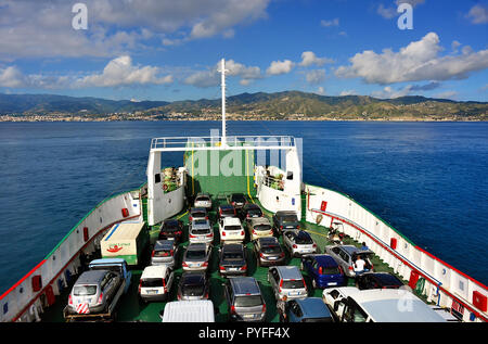 Messina, Sicily, Italy - ferry service to Villa San Giovanni in Stock ...