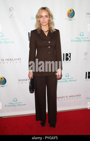 Beverly Hills, USA. 27th Oct, 2016. Julia and Ken Gouw arrives at Stock ...