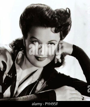 GINNY SIMMS (1913-1994) Promotional photo of American singer and film ...
