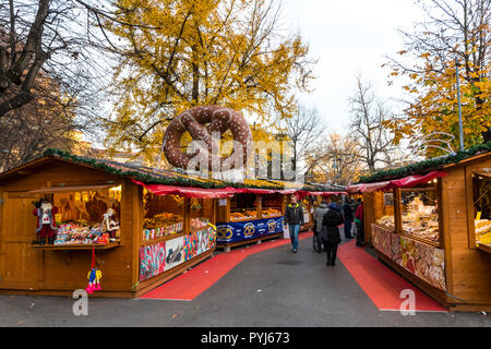 BERGAMO, ITALY - DECEMBER 1, 2016: Traditional winter Christmas market ...