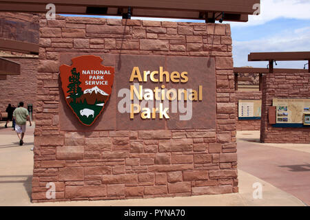 National Park signs Stock Photo - Alamy
