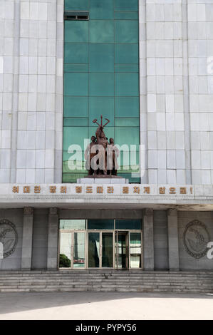 Mansudae Art Studio in Pyongyang, North Korea Stock Photo - Alamy