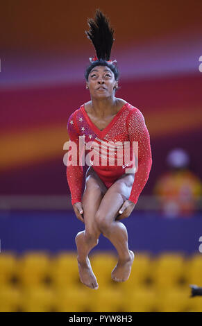 Doha, Katar. 30th Oct, 2018. Jade Barbosa (Brazil) at the uneven bars ...