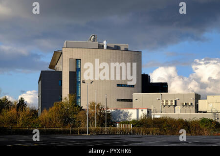 cancer research uk, cambridge institute building, england Stock Photo ...
