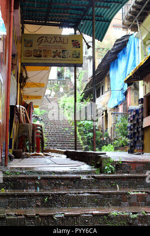 Translation: The colorful, vintage, and active neighborhood around Goa ...
