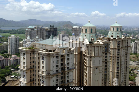 ARCHITECTURE OF POWAI, MUMBAI Stock Photo - Alamy