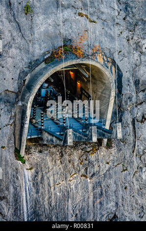 Tunnels for the power lines leading into Boundary Dam, Metaline Falls ...