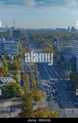 street of the 17th june, berlin charlottenburg Stock Photo - Alamy