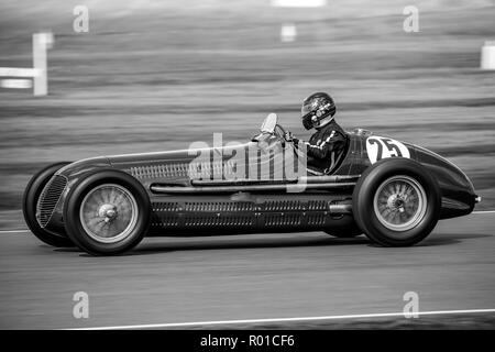 1938 Maserati 8CTF with driver Stephan Rettenmaier during the Goodwood ...
