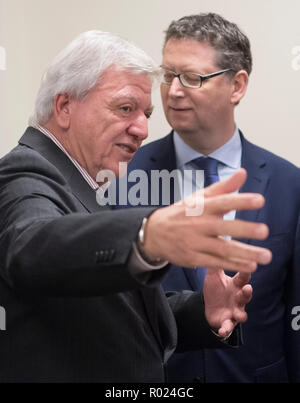 Geisenheim, Germany. 01st Nov, 2018. Volker Bouffier (CDU), Prime ...