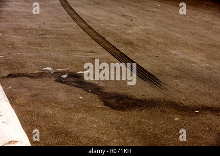 Dramatic tyre skid marks after car accident Stock Photo - Alamy