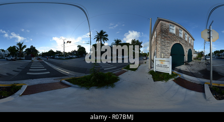360° view of Old house or house fire - Alamy