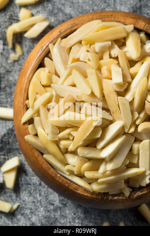 Raw Organic Slivered Almonds Ready to Eat Stock Photo - Alamy