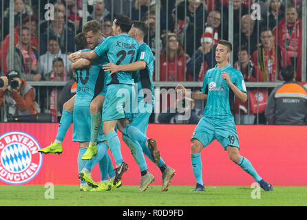 from left: Christian Guenter, Nicolas Capaldo (HSV Hamburg) Freiburg ...