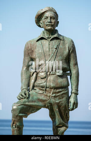 Monument and statue to Georgios Grivas in the spring sunshine of Paphos ...