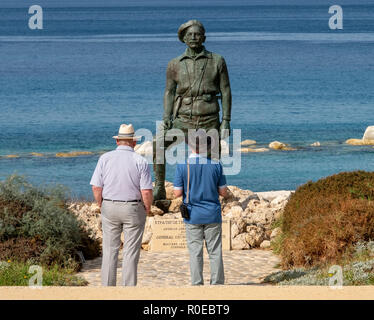 Monument and statue to Georgios Grivas in the spring sunshine of Paphos ...