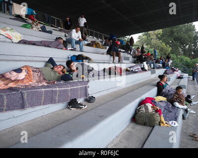 Mexico City, Mexico. 04th Nov, 2018. Migrants resting in a temporary ...