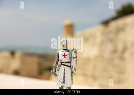 Medieval Armour and Shield With The Maltese Cross Stock Photo - Alamy