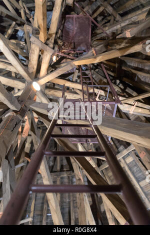 York Minster, Chapter House roof interior Stock Photo - Alamy