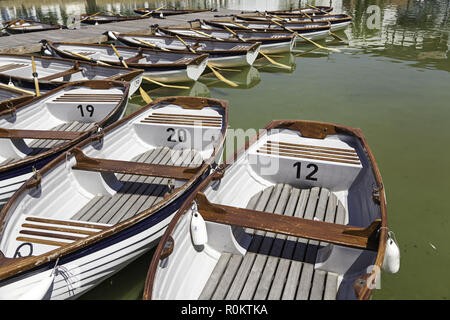 Recreational boats, detail of rowing boats for a stroll along the water ...