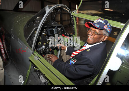 Lt. Calvin Spann, Tuskegee Airman Stock Photo - Alamy