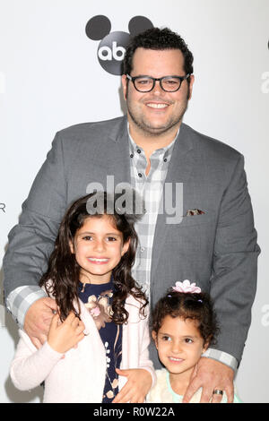 LOS ANGELES - OCT 6: Josh Gad, children at the Mickey's 90th ...