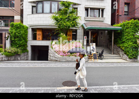 Commercial street, Nakagyo-Ku, Nakagyo, Kyoto, Japan Stock Photo - Alamy