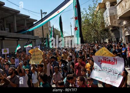 Albab, Syrian north, Syria. 5th Oct, 2018. A young boy seen covered in ...