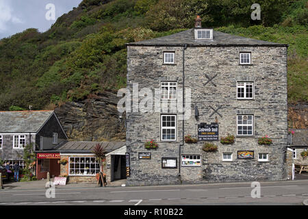 The Cobweb Inn, Boscastle, Cornwall, England, U.K Stock Photo - Alamy