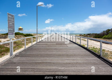 People fishing on Semaphore jetty in Adelaide Stock Photo - Alamy