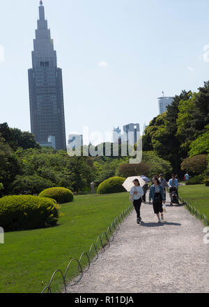 People walk through Yoyogi Park in Tokyo, Japan Stock Photo - Alamy