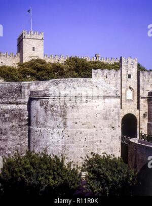 Amboise Gate of the Rhodes Citadel Stock Photo - Alamy