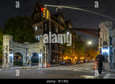 The Harlem campus of City College of the City University of New York on ...