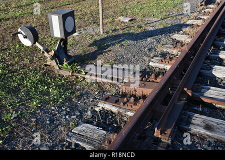 Gleis, Schiene, Schwelle, Normalspur, Holzschwelle, Mutter, Bahnsteig ...