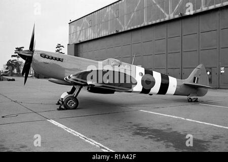 Supermarine Spitfire PR XI -these photo-reconnaissance types traded ...
