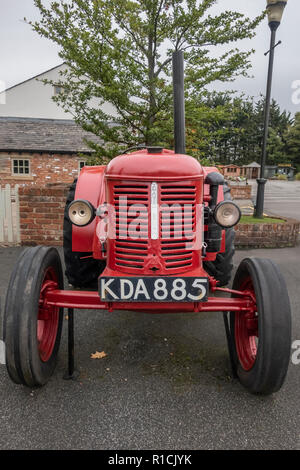 David Brown Super Cropmaster Tractor Stock Photo - Alamy