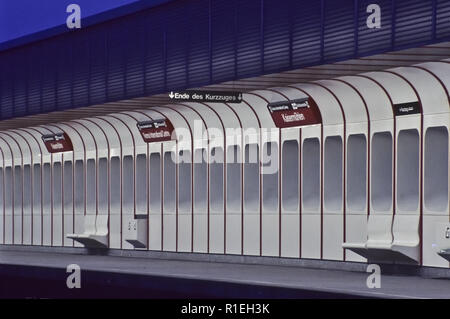 Wien, U-Bahn, Linie U1, Alte Donau - Vienna, Subway, Line U1 Stock ...