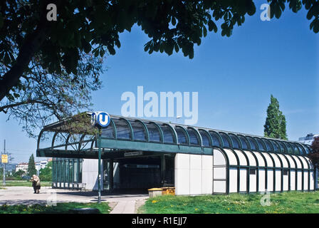 Wien, U-Bahn-Linie U2 und U4, Station Schottenring - Vienna, Subway ...