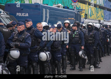 Riot Police, Gdansk Poland Stock Photo: 90430180 - Alamy