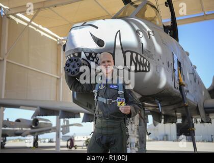 U.S. Army Lt. Col. Robin Hoeflein, commander, 115th Regional Support ...