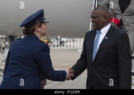 Col. Mary Teeter, 89th Maintenance Group commander, awaits the arrival ...
