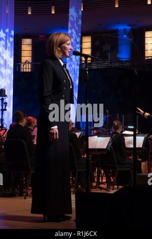 BETHESDA, Md. (Oct. 04, 2018) Musician 1st Class Chelsi Vanderpol ...