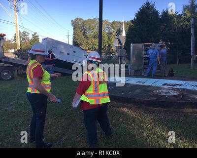 The first emergency generator in USACE’s Emergency Power Mission in ...