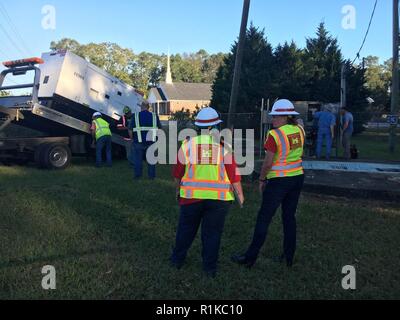 The first emergency generator in USACE’s Emergency Power Mission in ...
